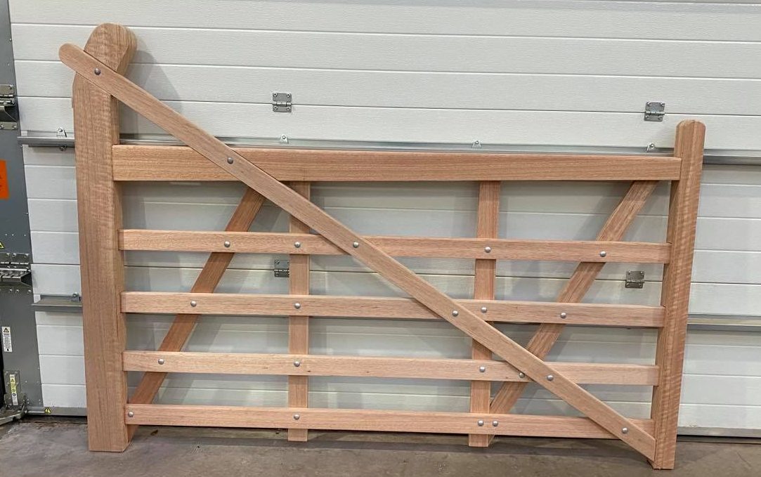 Ranch Gates - W Burton and Sons